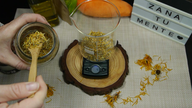 Cómo hacer Pomada de Caléndula - Zana tu mente