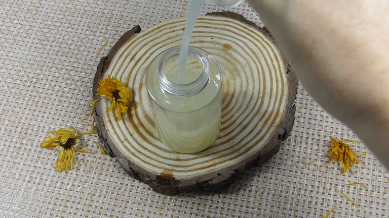 Crea tu propia Agua Micelar Natural - Zana tu mente